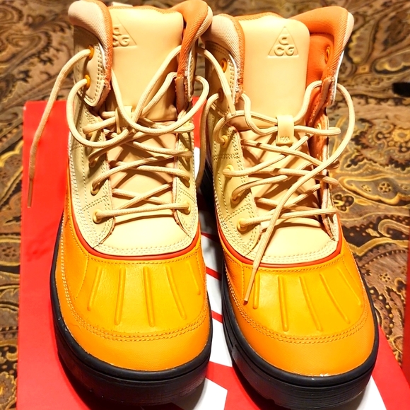 Nike | Shoes | Nike Boots | Poshmark
